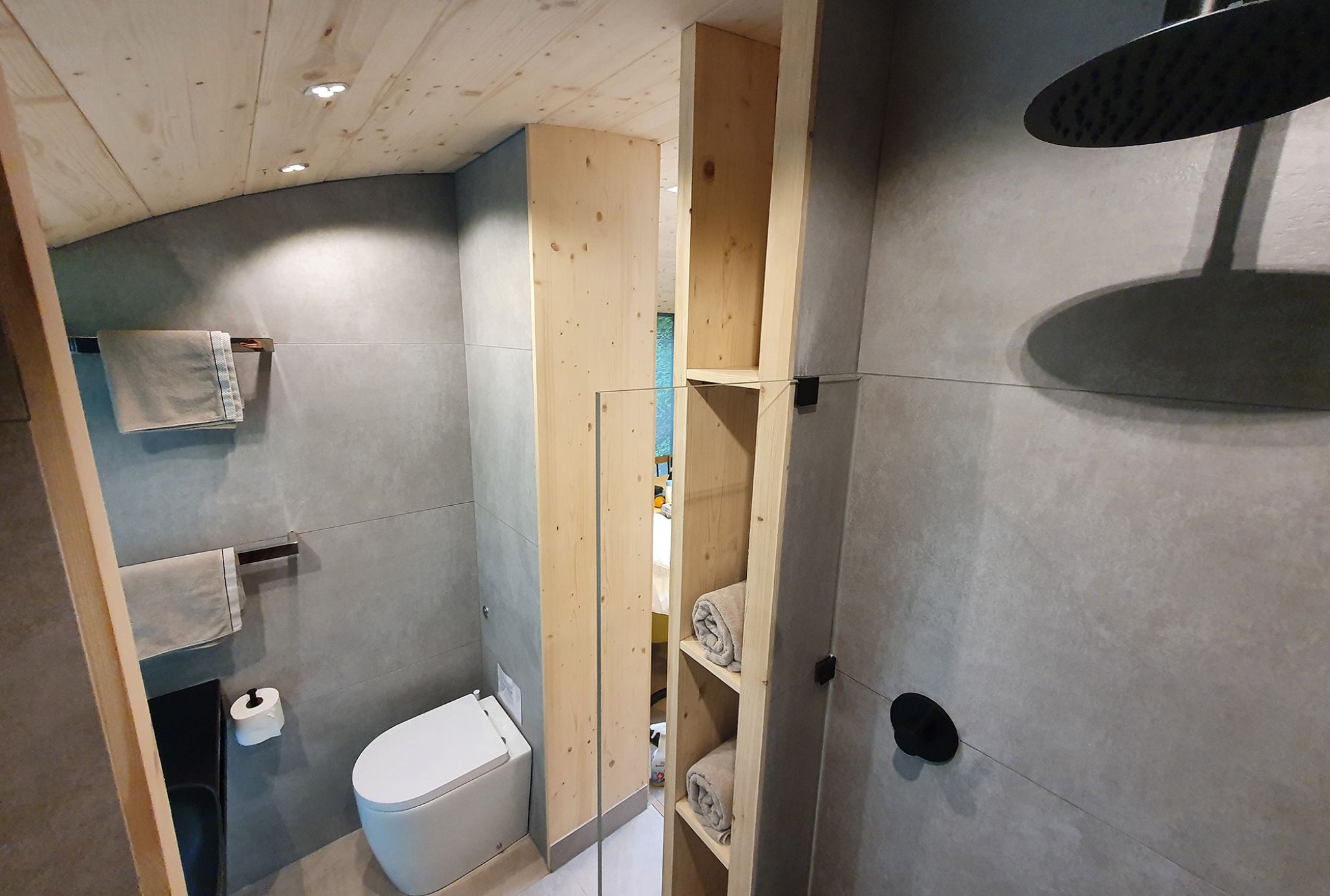 The Tree Hoose :: Studio Hoose